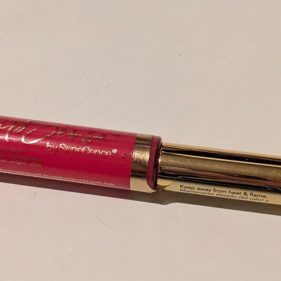 SeneGence | Makeup | Senegence Heart Of Gold Lip Color With Glitter ...